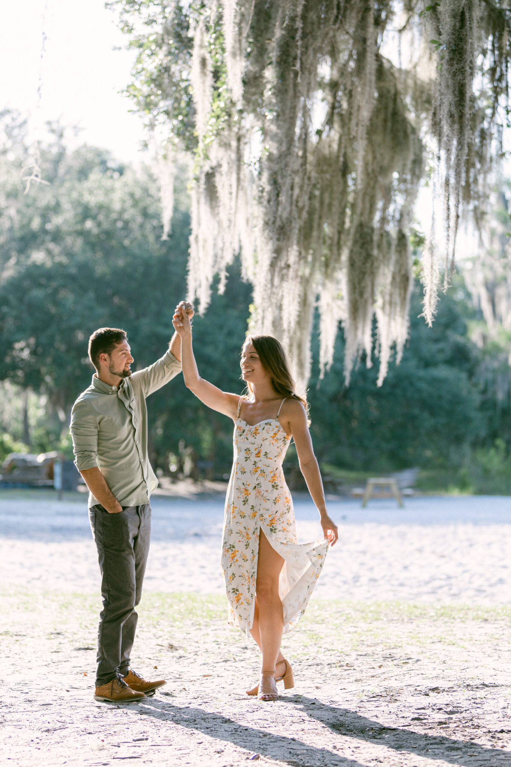 5 Tips for Looking Amazing in Your Engagement Photos - francinecastro.com