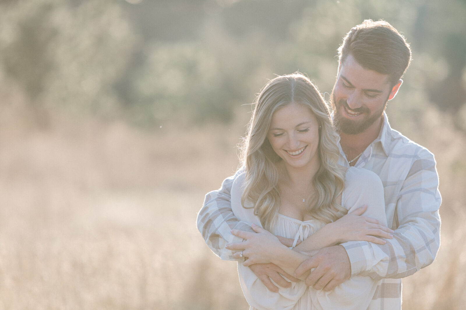 5 Tips for Looking Amazing in Your Engagement Photos - francinecastro.com